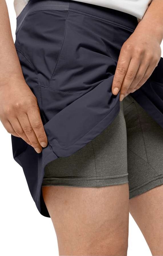 Jack Wolfskin Hilltop Trail Skort W - Graphite - 38 uw specialist in ...