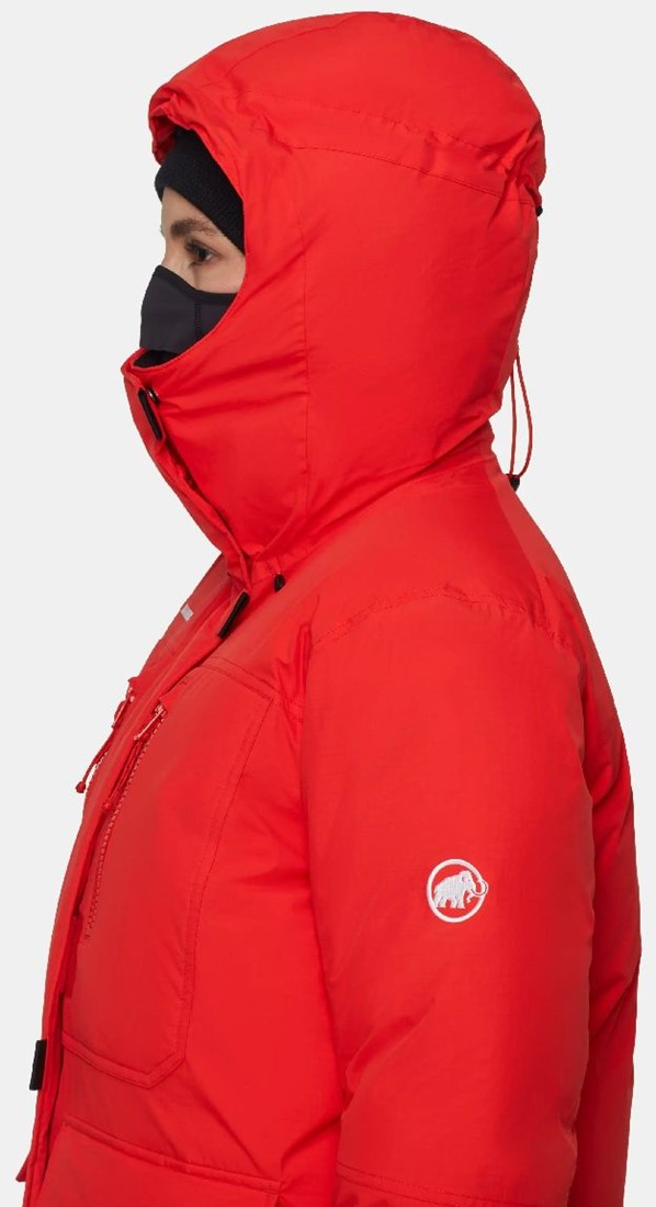 Mammut Arctic IN Hooded Parka W - Mammut Red - M uw specialist in ...